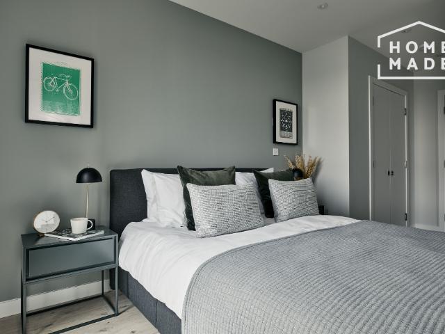 Blackhorse Mills, E17 1 bed apartment to rent £2,350 pcm £542 pw