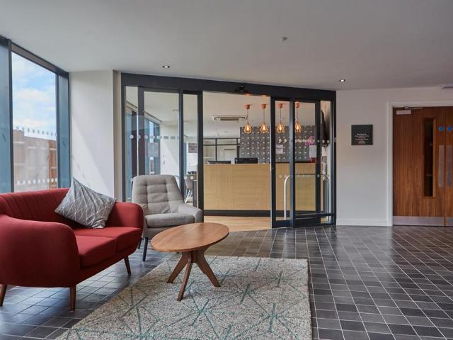 Blackhorse Lane, London E17 1 bed in a flat share to rent £1,426 pcm £329 pw