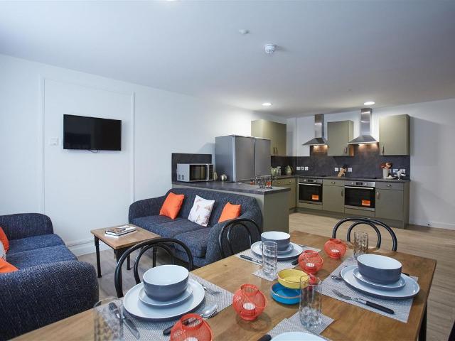 Blackhorse Lane, London E17, Studio to rent, £1,729 pcm | PrimeLocation