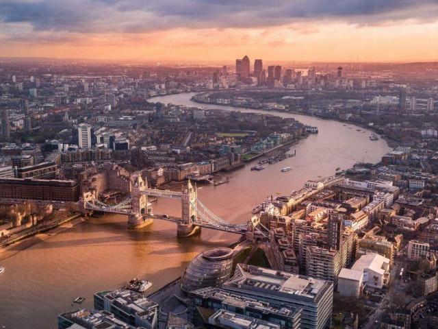 Blackhorse Lane, London E17 Studio to rent £1,816 pcm £419 pw