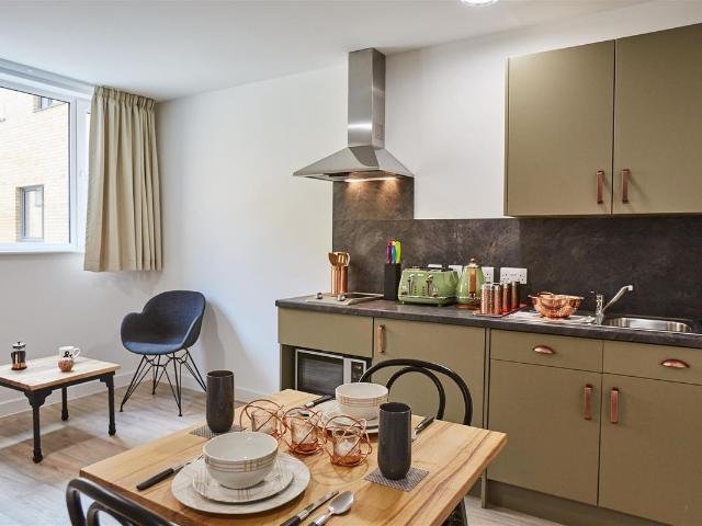 Blackhorse Lane, London E17, Studio to rent, £1,816 pcm | PrimeLocation