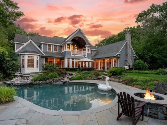 Blackhorse Ln, Andover, Home For Sale