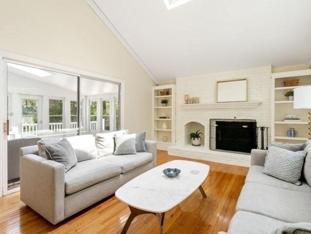 Blackhorse Ln, Hingham, Home For Sale