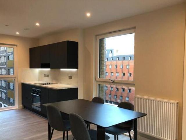 Blackhorse View, Vanguard Way, 3 Bedroom Flat