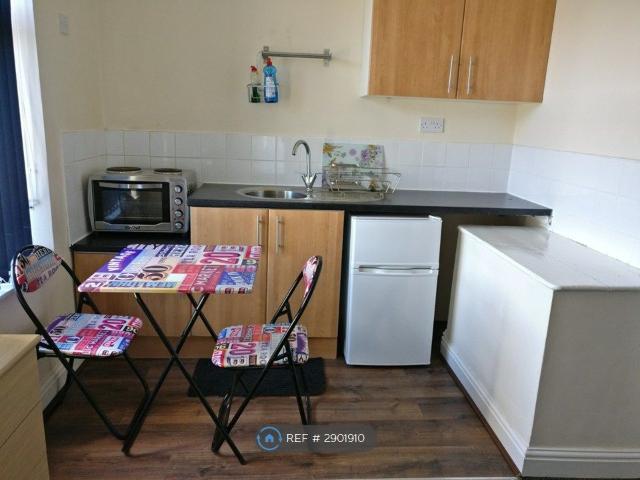Blackhouse Road, Huddersfield HD2, 1 bed flat to rent, £550 pcm | PrimeLocation