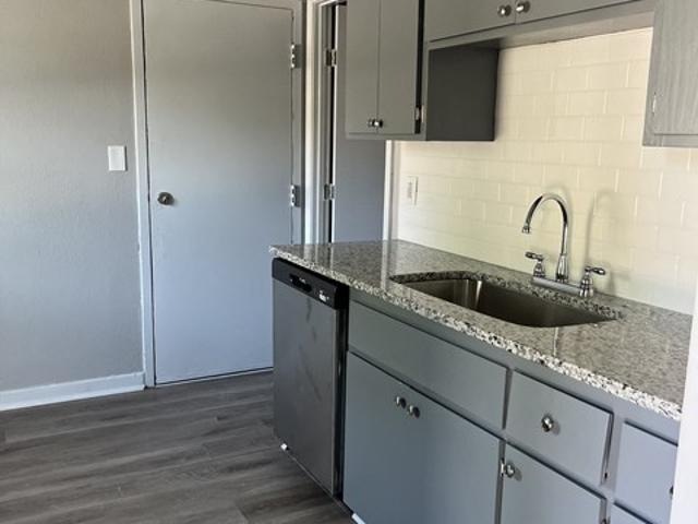 Blacklark Apartments 4 Bedrooms