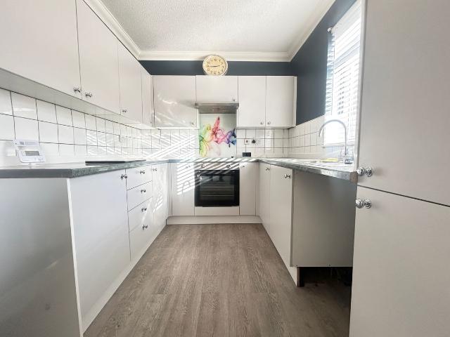 Blackleach Drive, Manchester M28, 2 bed flat to rent, £995 pcm | PrimeLocation