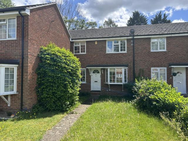 Blackstone Close, Farnborough, Hants GU14, 2 bed terraced house to rent, £1,500 pcm | PrimeLocation