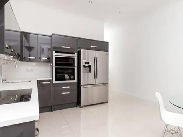 Blackstone Road, London, NW2 6DA, United Kingdom | 5 bed apartment for rent #166271653 | Rentberry