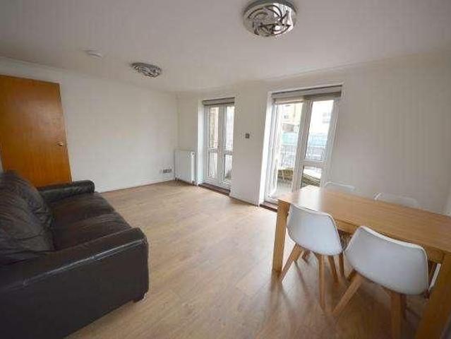 Blackstock Road, Finsbury, n4