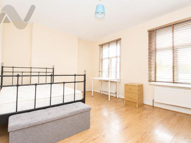 Blackstock Road, Finsbury Park N4, Room to rent, £950 pcm | PrimeLocation