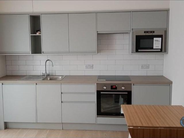 Blackstock Road, London, N5 1 bed flat to rent £1,800 pcm £415 pw