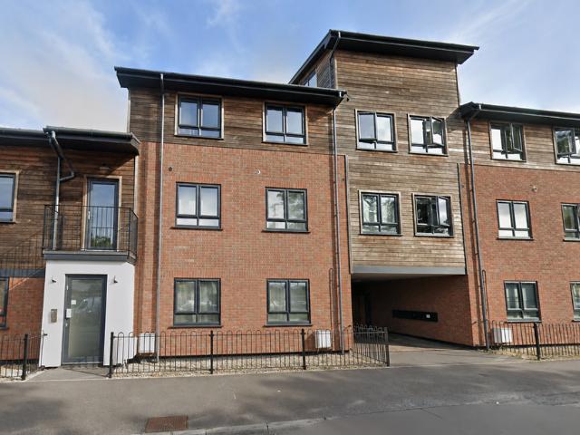 Blackswarth Road, Bristol BS5, 2 bed flat to rent, £1,400 pcm | PrimeLocation