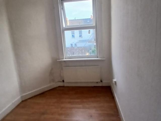 Blackshaw Road SW17, 4 bed semi detached house to rent, £3,200 pcm | PrimeLocation