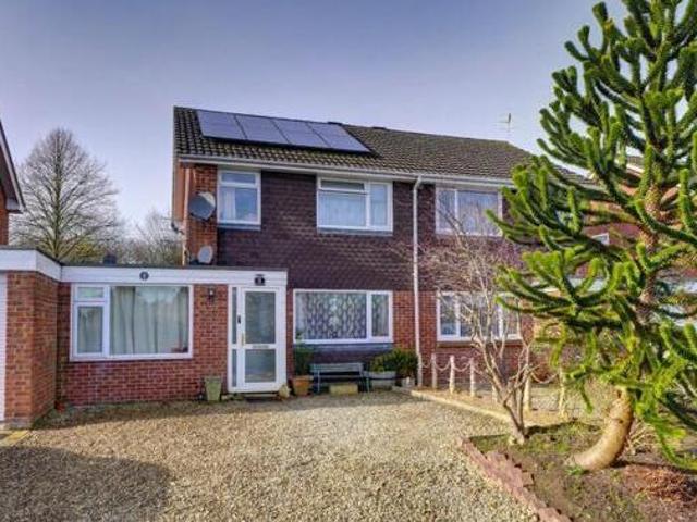 Blacksmiths Close, South Littleton, 4 Bedroom Semi detached