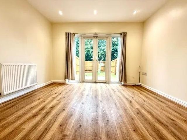 Blackthorn Road, Ilford, IG1, Property for rent