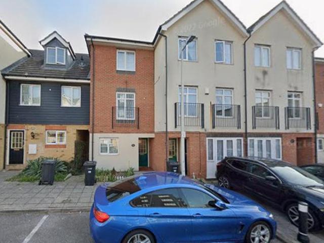 Blackthorn Road, Ilford, 1 Bedroom Detached