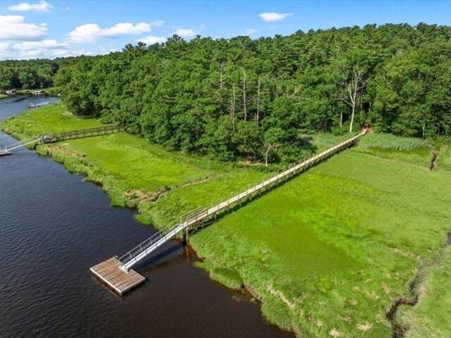 Blackthorne Ln, Norwell, Home For Sale
