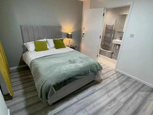 Blackwall Way Room 2