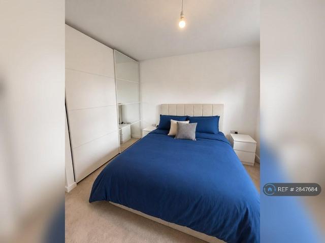 Blackwater Close, Stevenage, SG1 1 bed in a house share to rent £1,095 pcm £253 pw