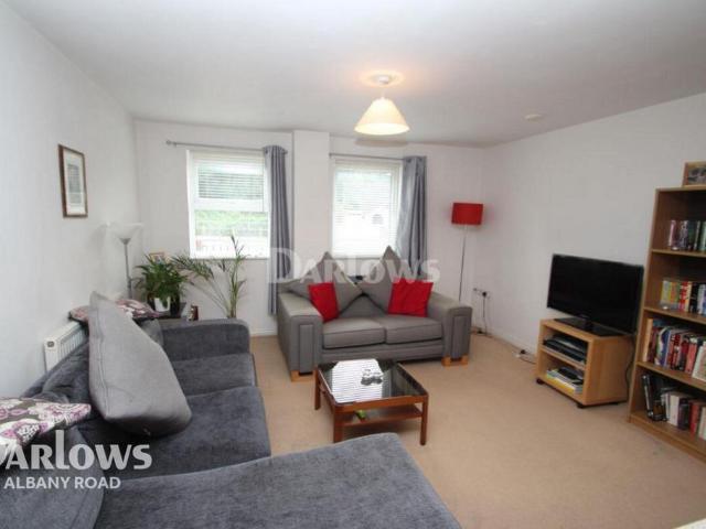 Blackweir Terrace, Cardiff 2 bed apartment to rent £1,195 pcm £276 pw