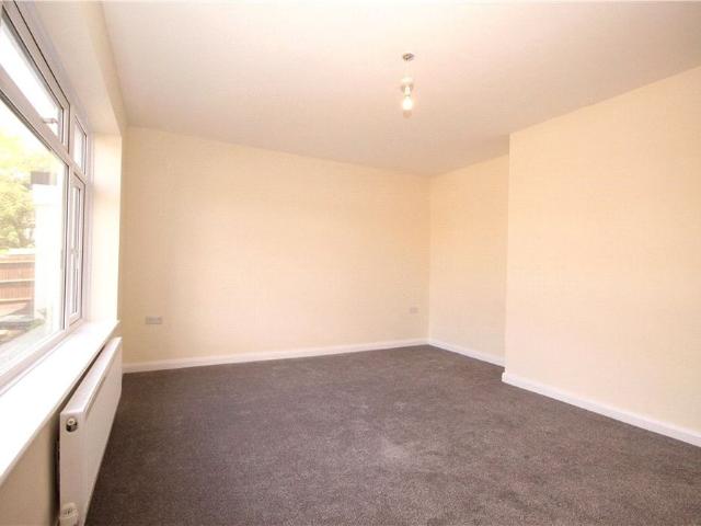 Blackwell Avenue, Guildford, Surrey, GU2 8LU