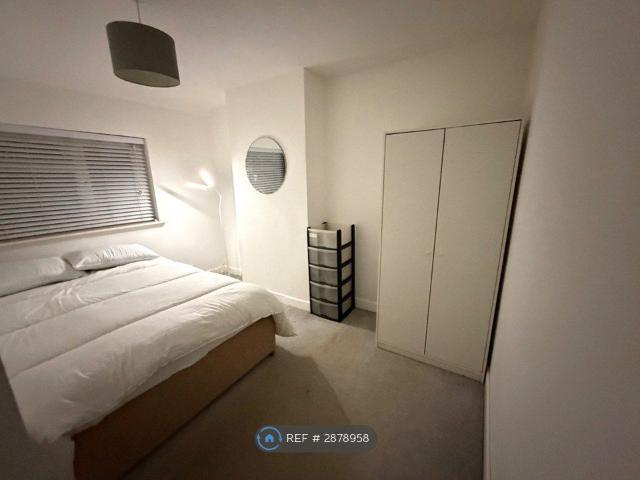 Blackwell Drive, Watford WD19, Room to rent, £750 pcm | PrimeLocation