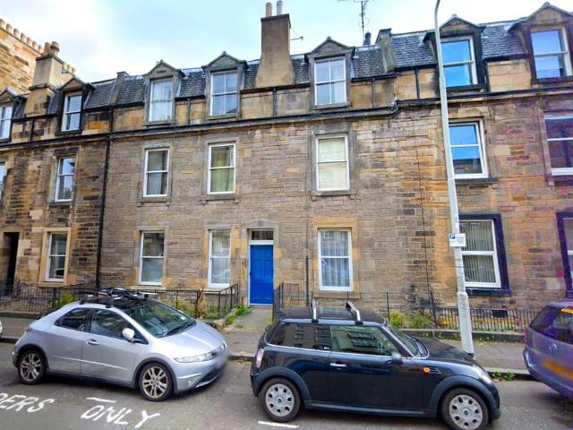 Blackwood Crescent, Edinburgh, EH9 1 bed flat to rent £1,095 pcm £253 pw
