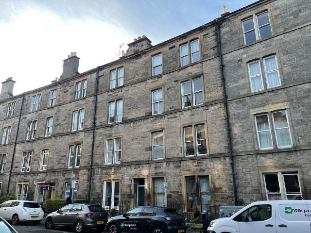 Blackwood Crescent, Edinburgh EH9, 3 bed flat to rent, £2,400 pcm | PrimeLocation