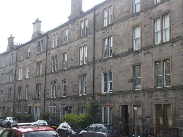 Blackwood Crescent, Newington. 3 bed flat to rent £2,175 pcm £502 pw