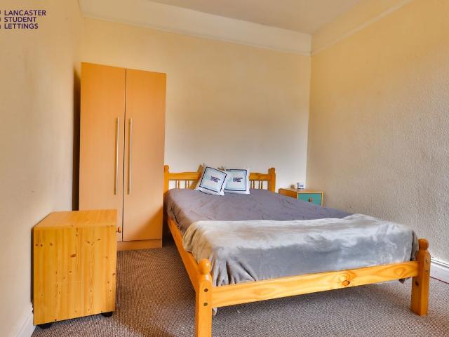 Blades Street, Lancaster LA1, Room to rent, £412 pppm | PrimeLocation