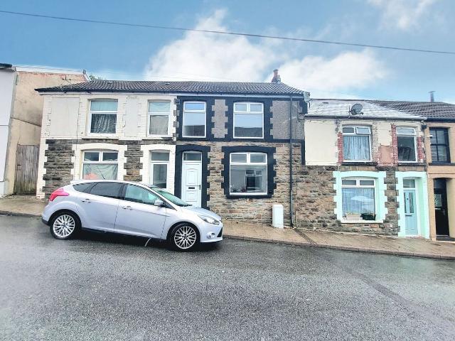 Blaen Y Cwm Terrace, Treherbert CF42, 3 bed terraced house to rent, £800 pcm | PrimeLocation