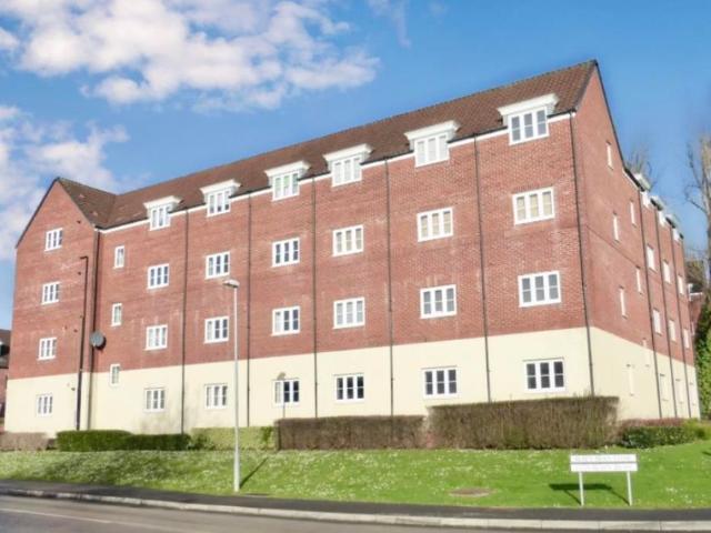 Blaen Bran Close, Cwmbran NP44, 2 bed flat to rent, £875 pcm | PrimeLocation