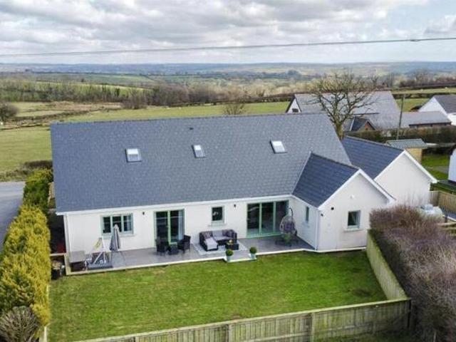 Blaenwaun, 5 Bedroom Detached