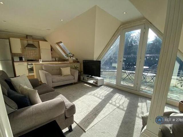 Blair Avenue, Poole, 2 Bedroom Flat