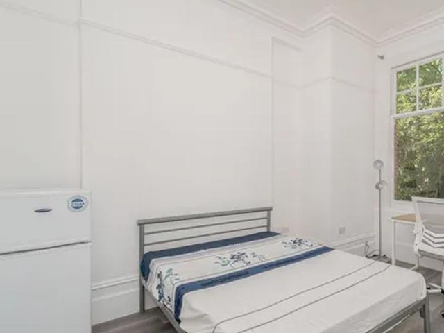 Blakesley House Nursing Home, 7 Blakesley Avenue, London, W5 2DN, United Kingdom | Room for rent #167698491 | Rentberry