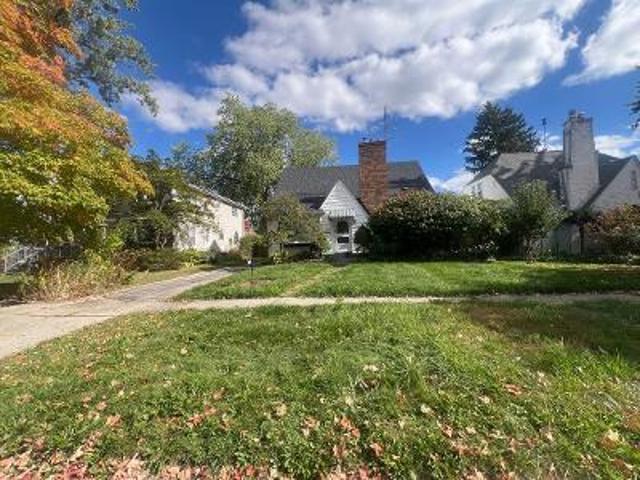 Blanchard Ave