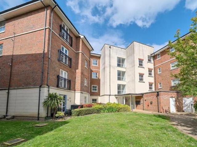Blanchard House, Kenley Place, 2 Bedroom Flat