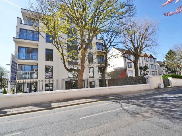 Blanche House, Dyke Road, Brighton BN1, 2 bed flat to rent, £1,850 pcm | PrimeLocation