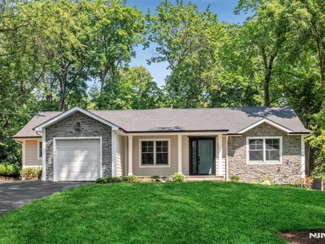 Blanchfield Ct, Ho Ho Kus, Home For Sale