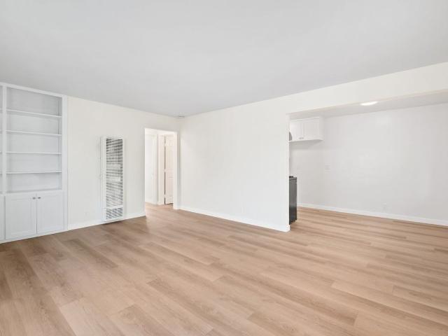 Bland 121 E. Bay Street 2 Bedroom Apartment for Rent at 121 E Bay St, Costa Mesa, CA 92627 Eastside Costa Mesa