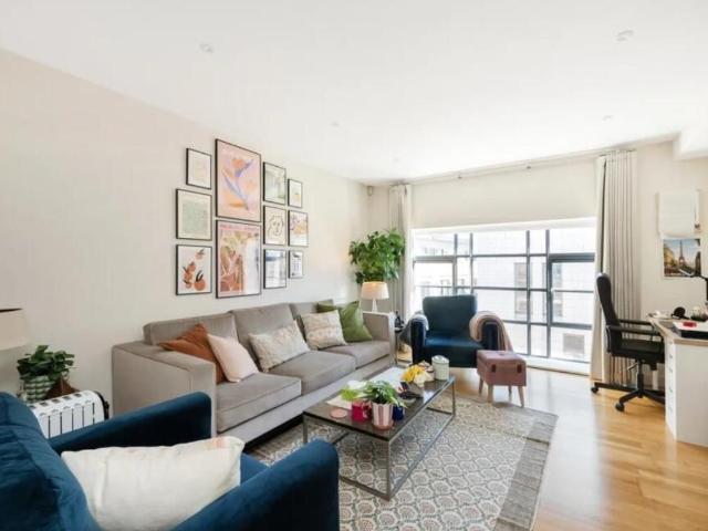 Blandford Street, Marylebone, London W1U, 2 bed flat to rent, £5,200 pcm | PrimeLocation