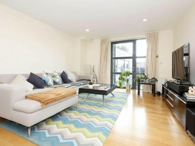 Blandford Street, London W1U, 2 bed flat to rent, £5,200 pcm | PrimeLocation