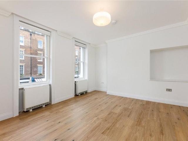 Blandford Street, London, W1U Studio to rent £2,340 pcm £540 pw