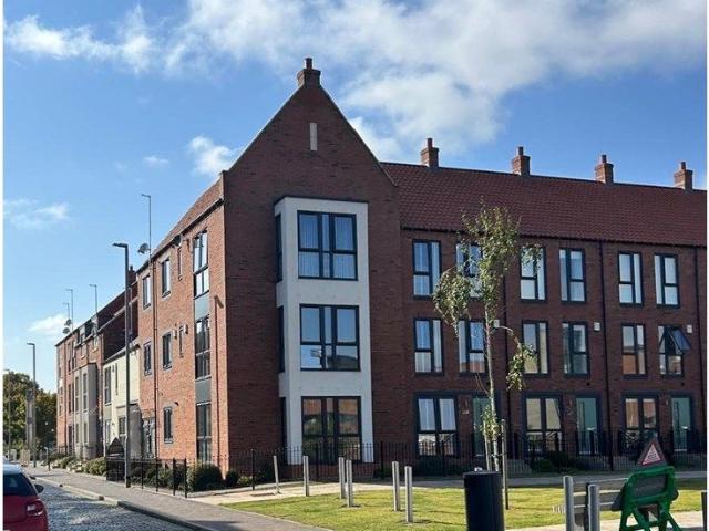 Blanket Row, Hull HU1, 2 bed maisonette to rent, £1,250 pcm | PrimeLocation