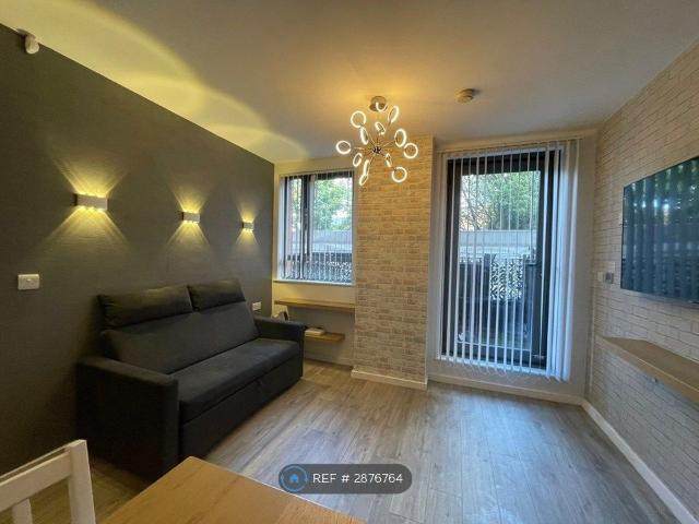 Blantyre Street, Manchester M15, 1 bed flat to rent, £1,230 pcm | PrimeLocation