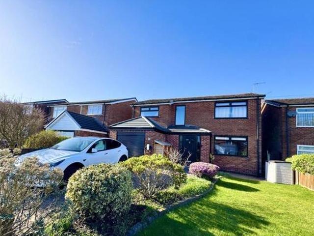 Bleak Hill Road, Windle, 3 Bedroom Detached