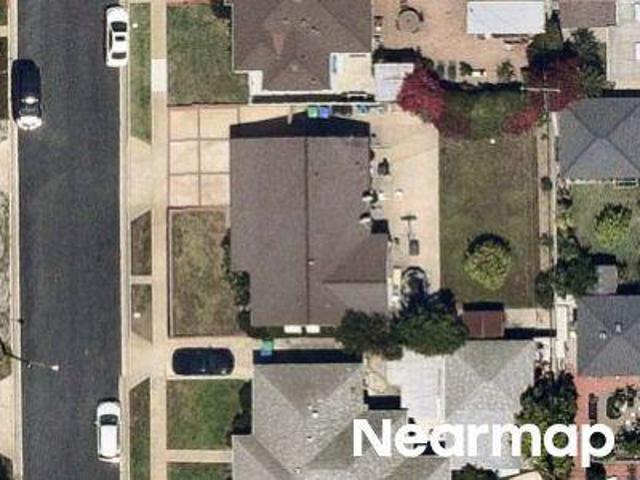 Bleakwood Ave