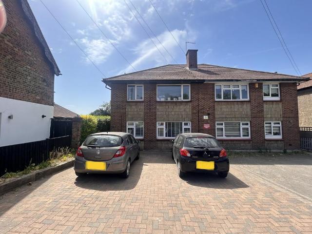 Blendon Road, BEXLEY, DA5 2 bed flat to rent £2,100 pcm £485 pw