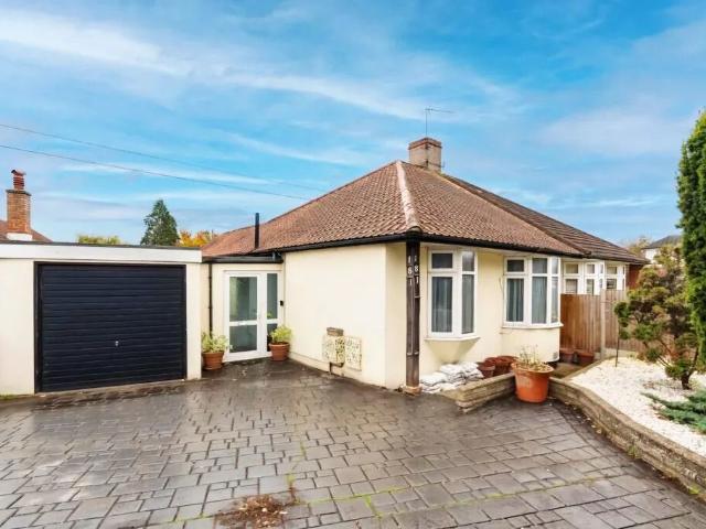 Blendon Road, Bexley DA5, 3 bed bungalow to rent, £2,275 pcm | PrimeLocation